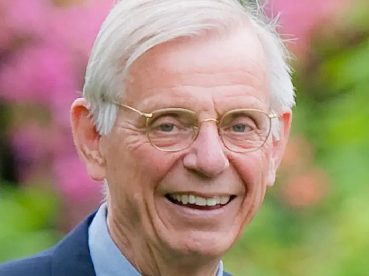 James C. Hogg - Gairdner Foundation Award Winner