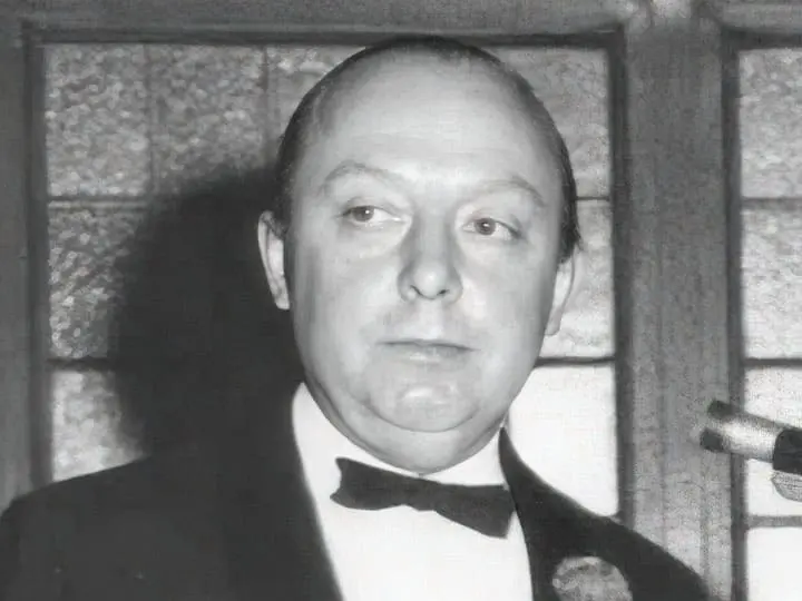 Keith R. Porter - Gairdner Foundation Award Winner